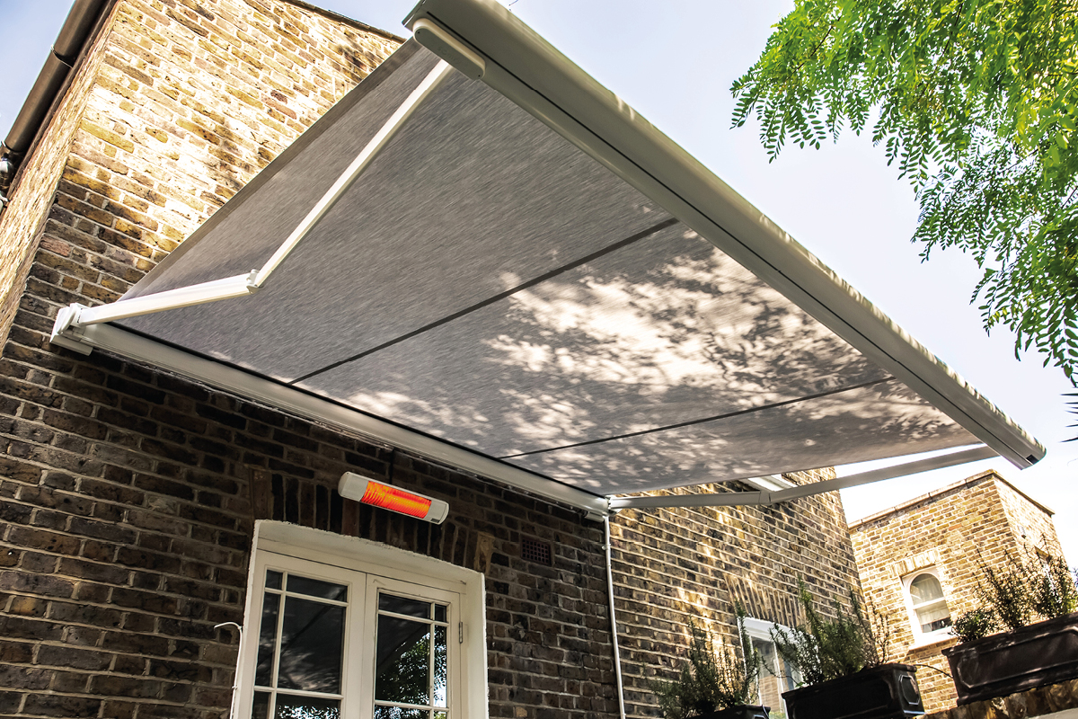 Maximising Outdoor Comfort: Exploring the Advantages of Retractable ...